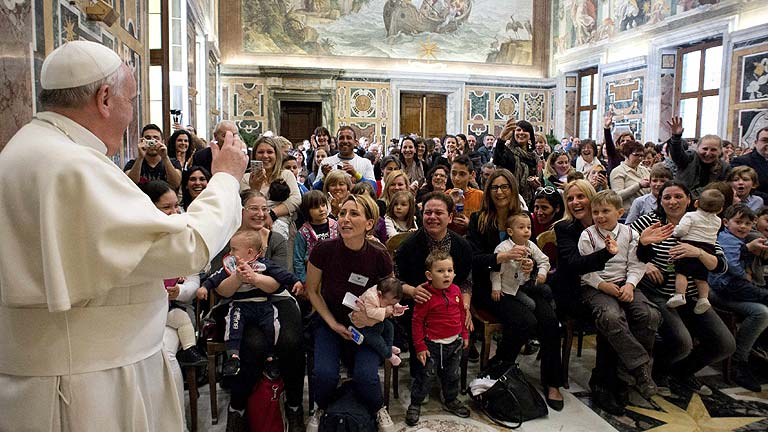 El Papa Pide Perdón Por Los Abusos Sexuales A Niños Por Parte De