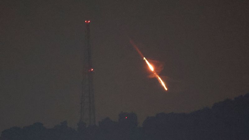 Irán Responde Y Ataca Israel Con Cientos De Drones Y Misiles 0946