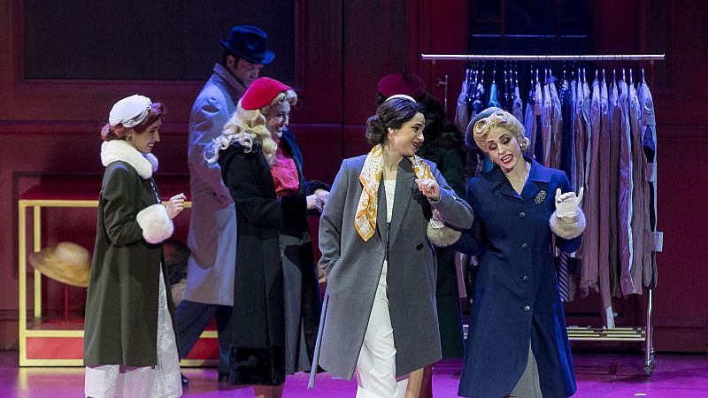 El Tiempo Entre Costuras