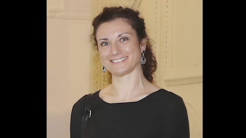 Elena García Armada. Inventora de un robot que es medicina