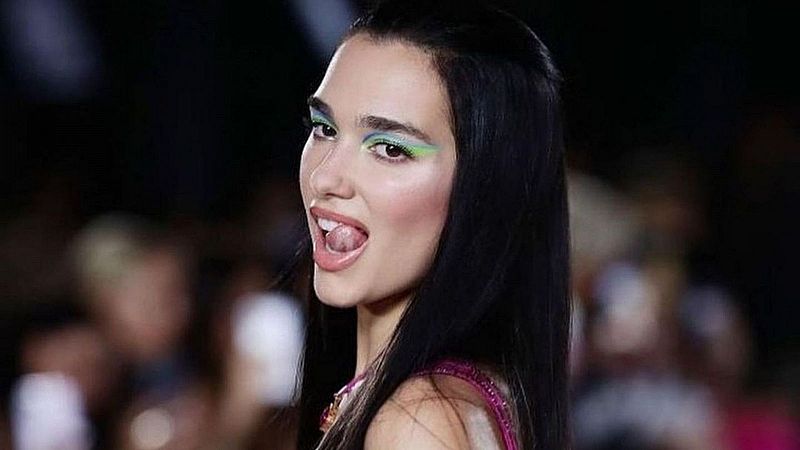Dua Lipa, "Physical"