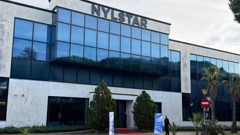 Nylstar de Blanes torna a produir niló gràcies a una inversió xinesa