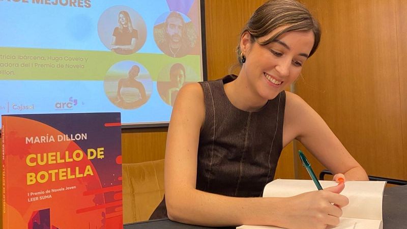 María Dillon presenta su primera novela: 'Cuello de botella'