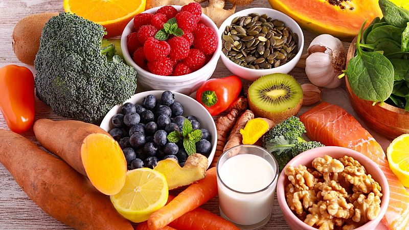 Cuídate con Radio 5 - Escudo invernal: nutrición para tus defensas - 30 ...