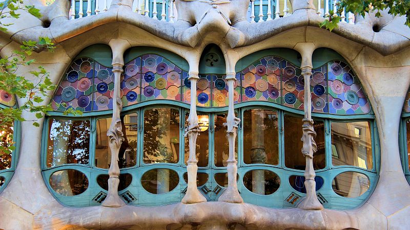 10.000 lugares para viajar con Ángela Gonzalo: Gaudi, el arquitecto que ...