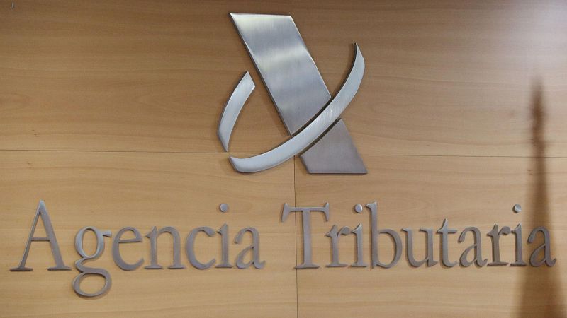 Obert el servei presencial i gratuït de l’ATC per fer la declaració de ...