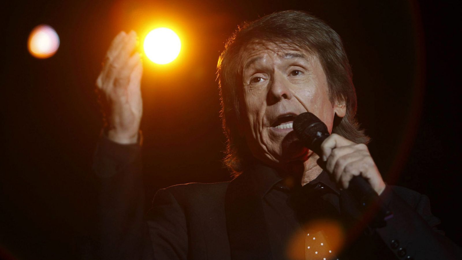 Raphael, a punto de los 80 "y llegar a algún lugar importante"