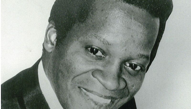 A ritmo de vinilo - Bobby Lewis - 01/08/15