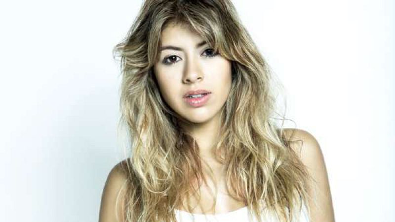 English Language Broadcast: Pop singer Naela | RTVE Play