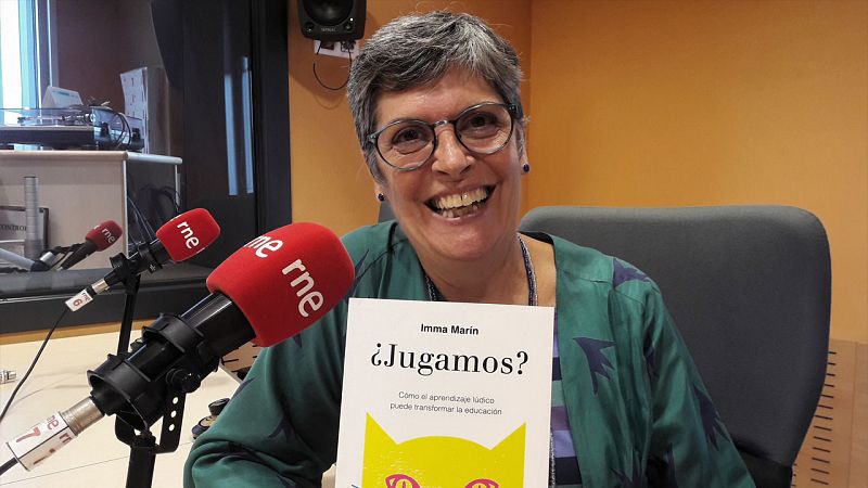 Lletra lligada: Entrevista a Imma Marín, autora de '¿Jugamos?' | RTVE Play