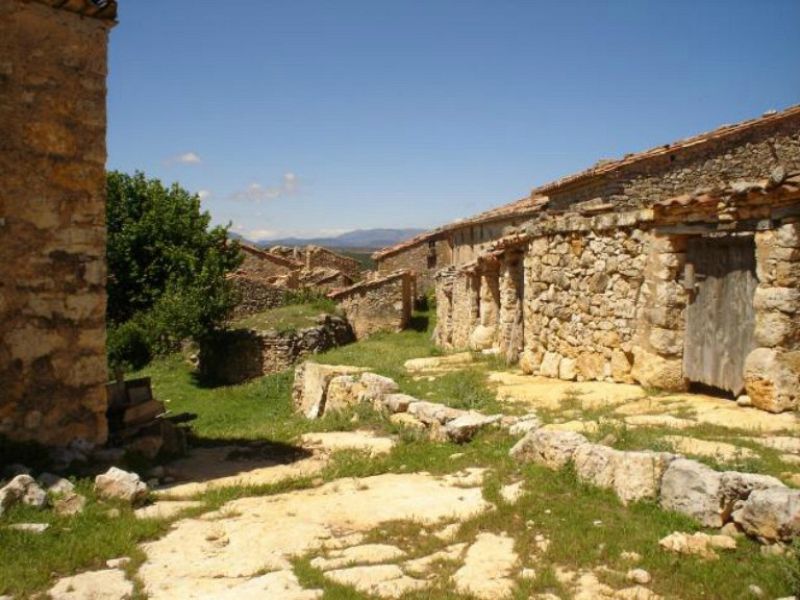 Mi pueblo es el tuyo: Mas blanco