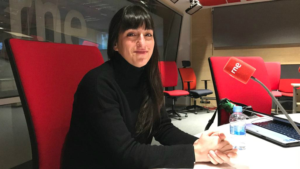 Beatriz Romero, intérprete de Rozalén - 'Café de las 9'