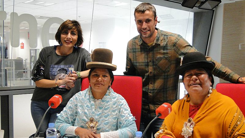 Las 'cholitas' que escalan por todas las mujeres