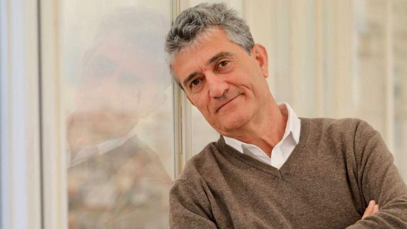 Guillermo Fesser homenajea a 'Marcelo', barman del Oyster Bar