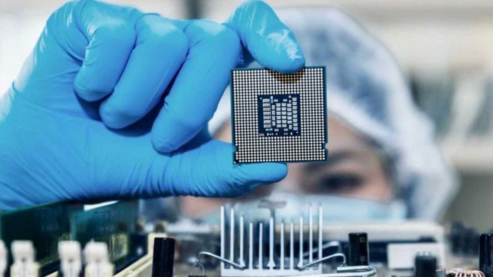 La producción mundial tiembla por la crisis de los microchips