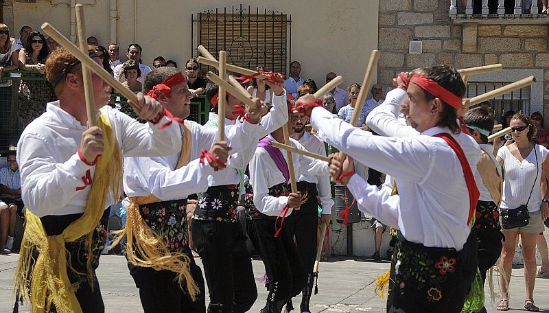 Las danzas de paloteo en España, una tradición ancestral