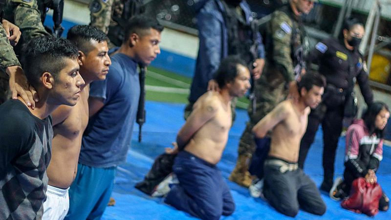 Óscar Martínez Periodista Salvadoreño Amenazado