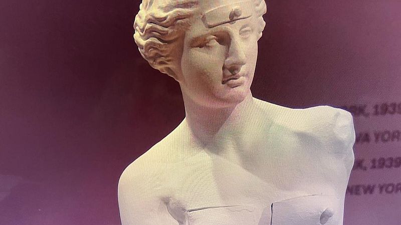 Girona - 'La Venus de Milo con cajones' en el museo Dalí