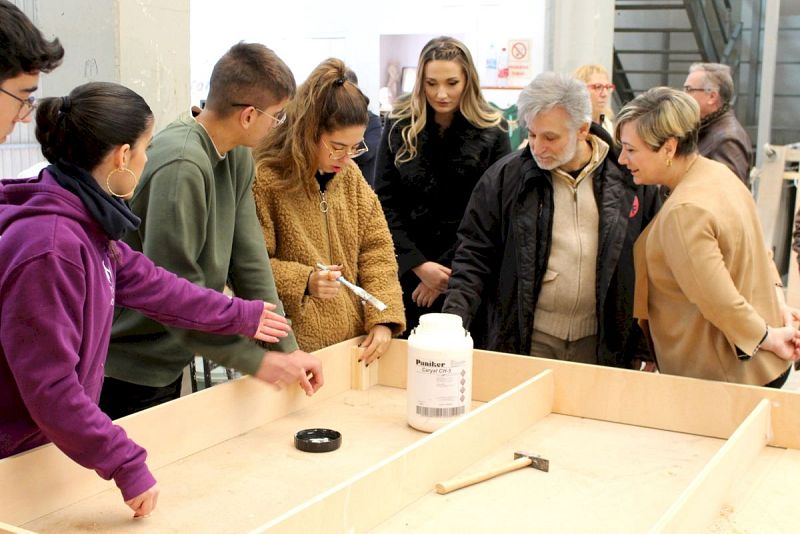 Los artistas falleros en el instituto 15/02/23