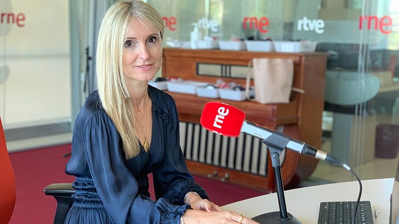 Con ellas Mujeres - Marina García Monge: Acerca el diseño de joyas a la ...