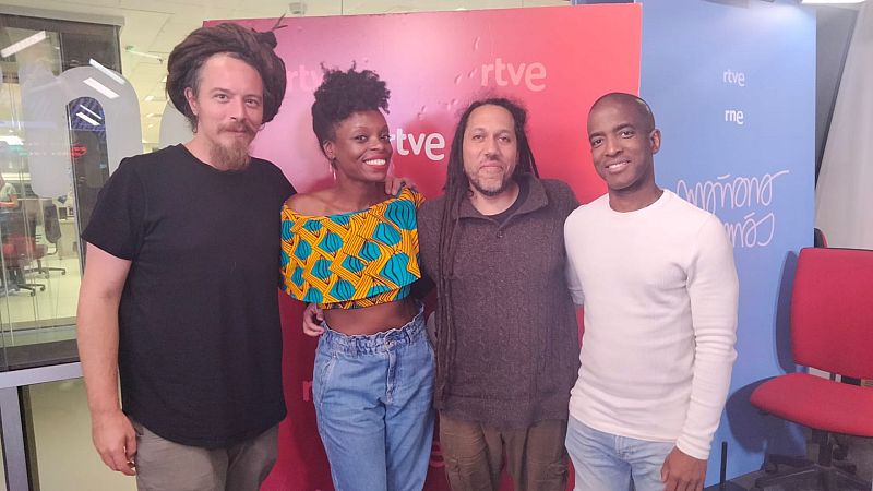 Astrid Jones nos presenta su último single y disco 'Shine'