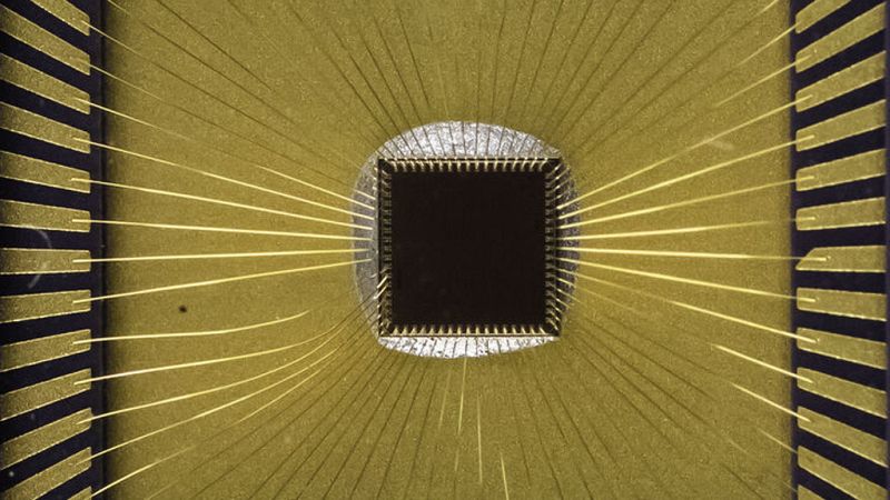 Nanochip español para evitar ciberataques