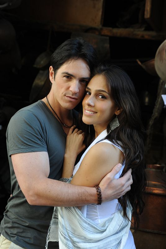 El Clon. Las mejores imágenes de Jade y Ferrer juntos | 8