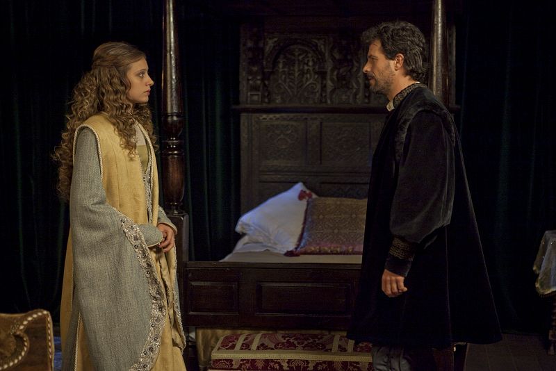 Las mejores imágenes del capítulo 8 de 'Isabel' | 13