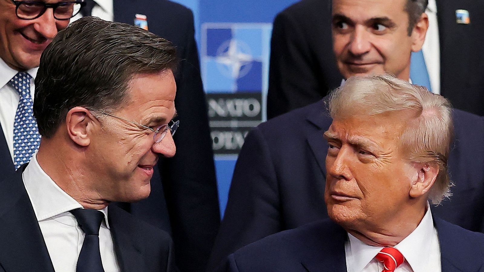 Mark Rutte y la diplomacia del peloteo con Donald Trump