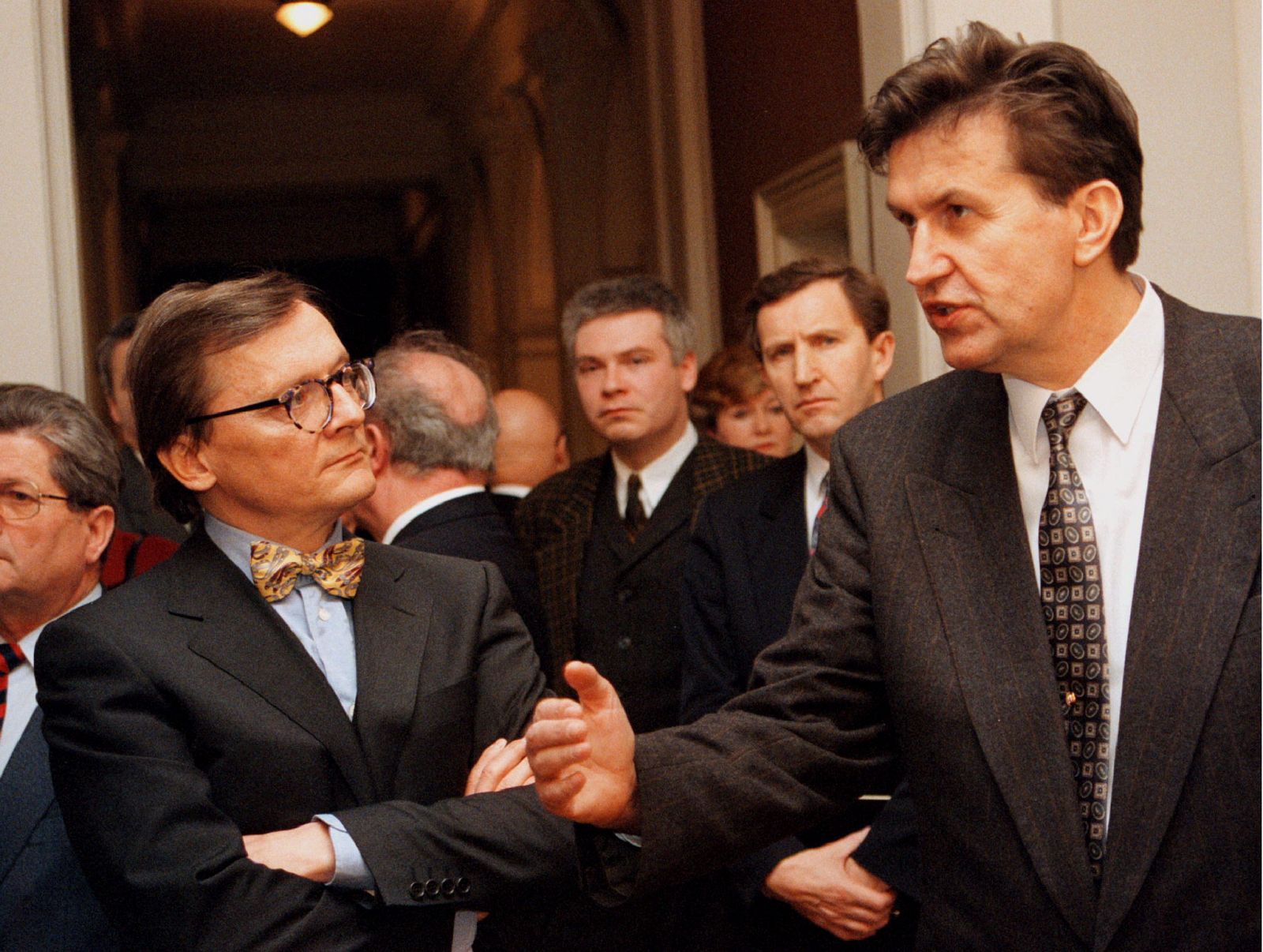 Detienen en Londres al ex presidente bosnio Ganic acusado de crímenes ...