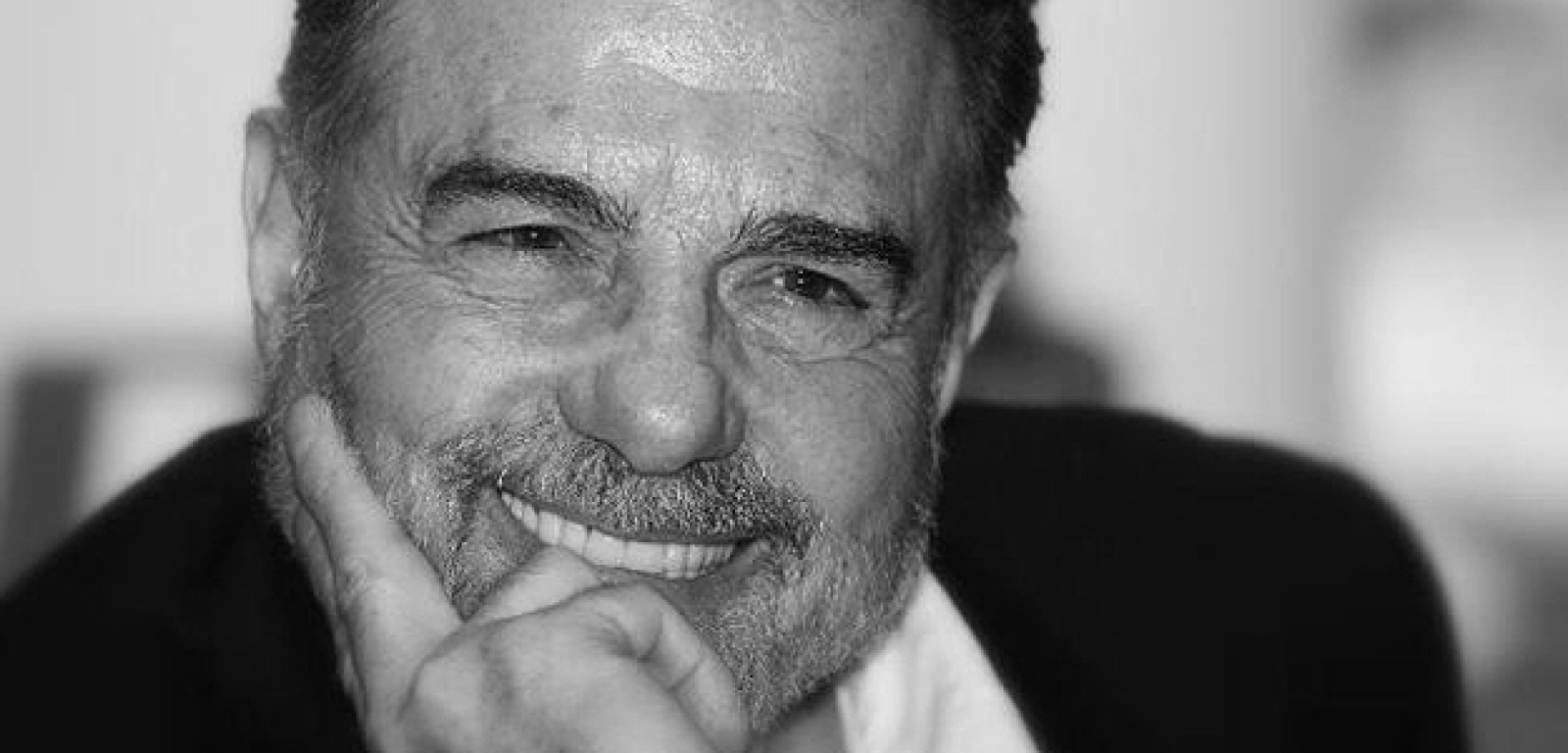 Los compañeros de Juan Luis Galiardo le rinden homenaje