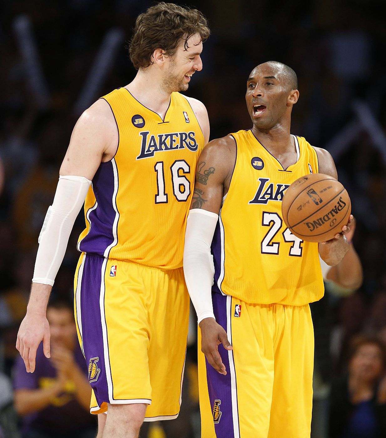 La dirección de Gasol y la efectividad de Bryant dan un nuevo triunfo a ...