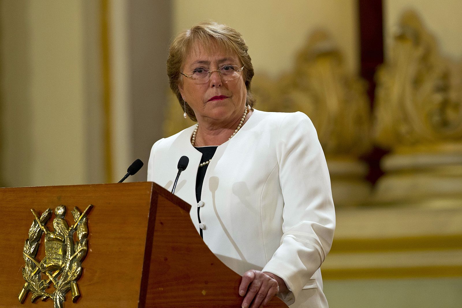Bachelet hace cambios radicales en su gobierno para un nuevo Chile