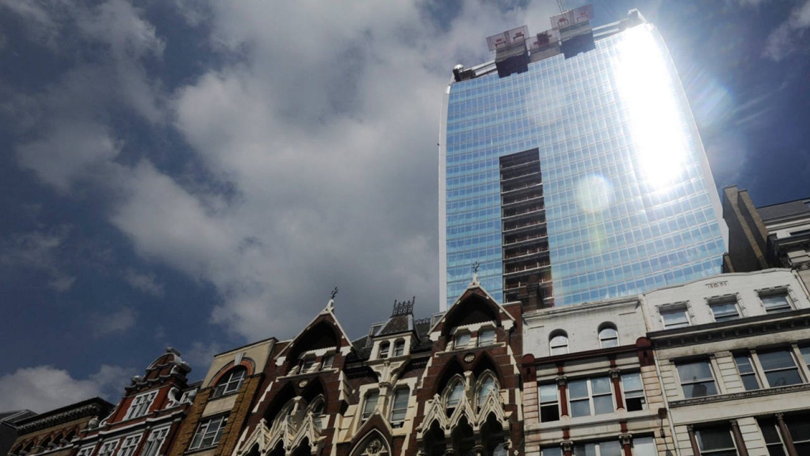Un rascacielos de Londres gana el premio al edificio más feo del Reino ...