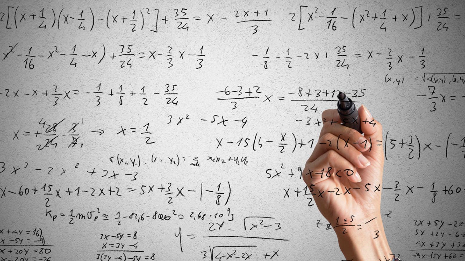 Dobles titulaciones con Matemáticas, las notas de corte más altas