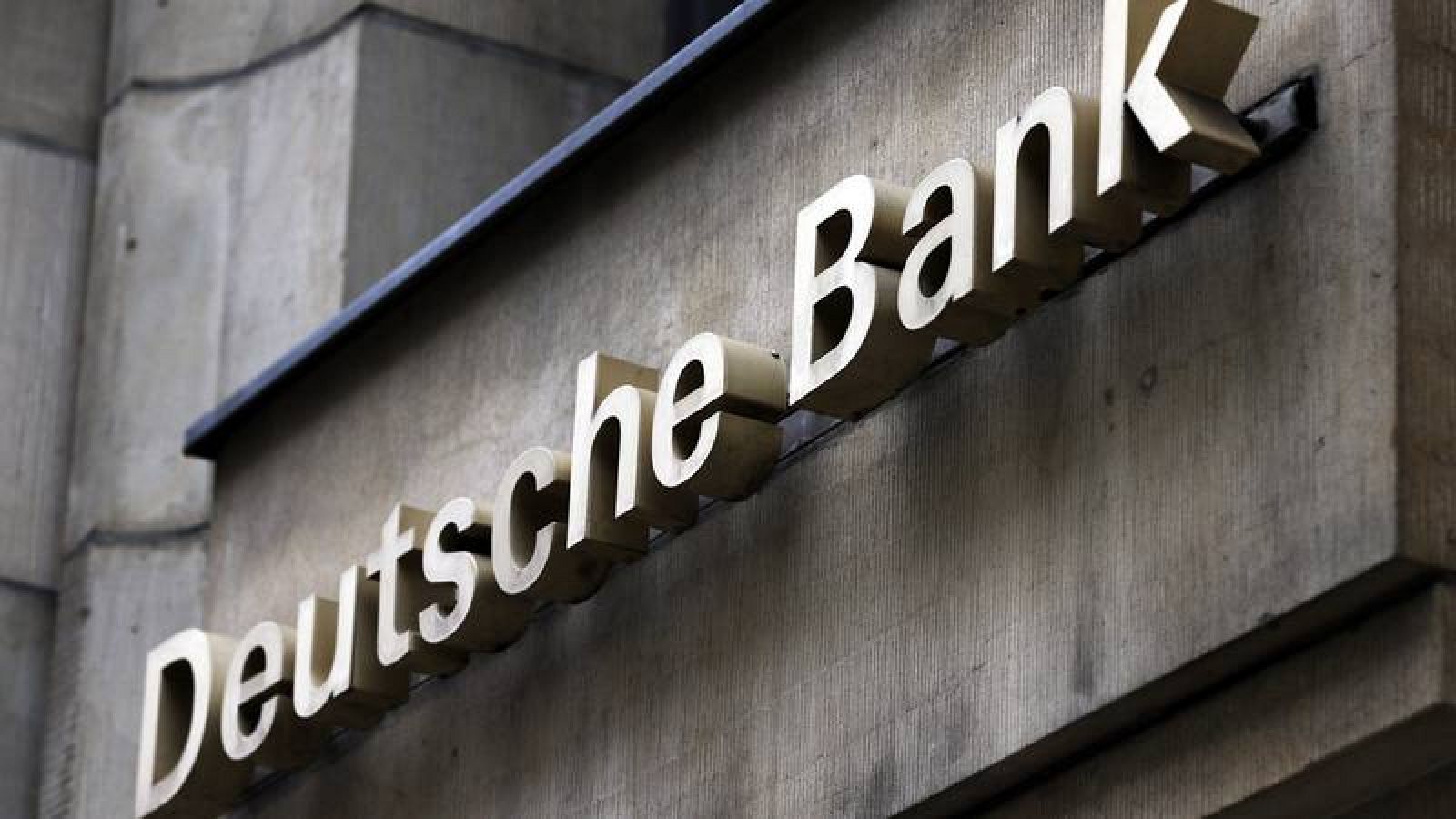 El Deutsche Bank anuncia una ampliación de 8.000 millones | RTVE