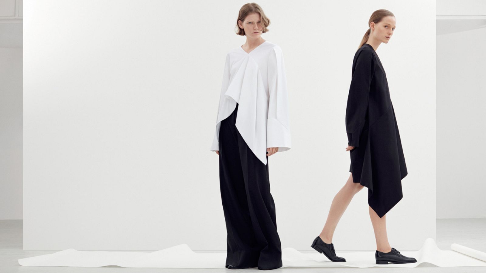 COS cumple 10 años con un libro y una colección cápsula | RTVE