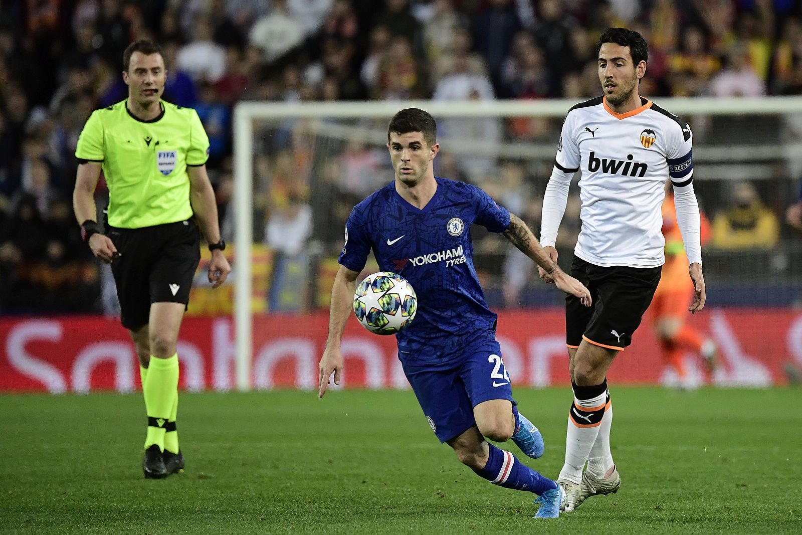 Champions League - El Valencia no sella los octavos y se lo jugará todo ...