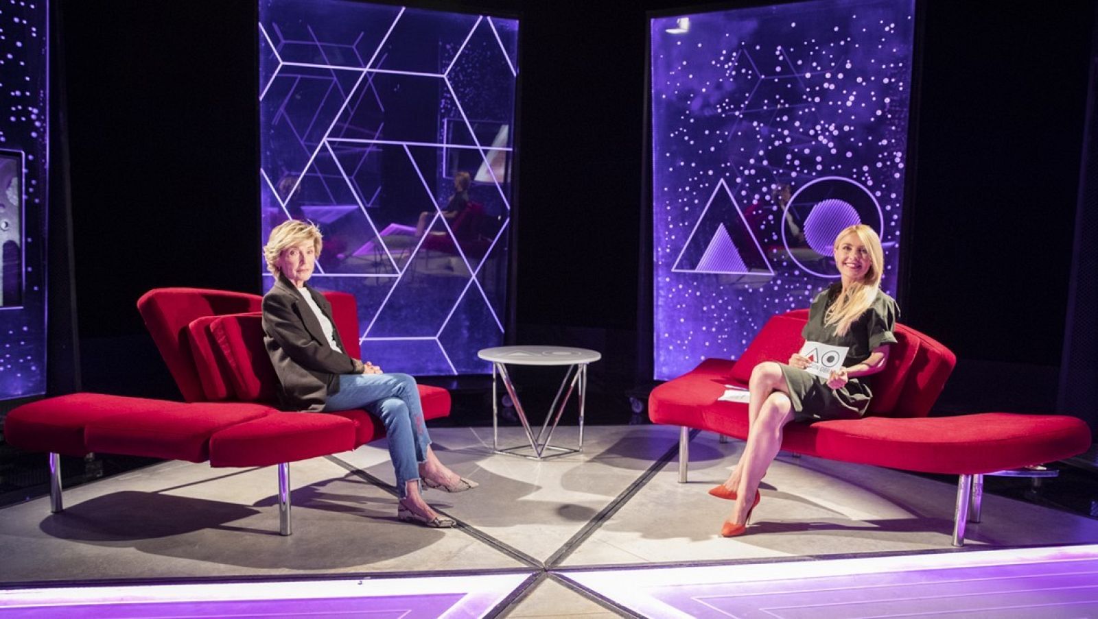 La artista Soledad Sevilla visita 'Atención Obras'