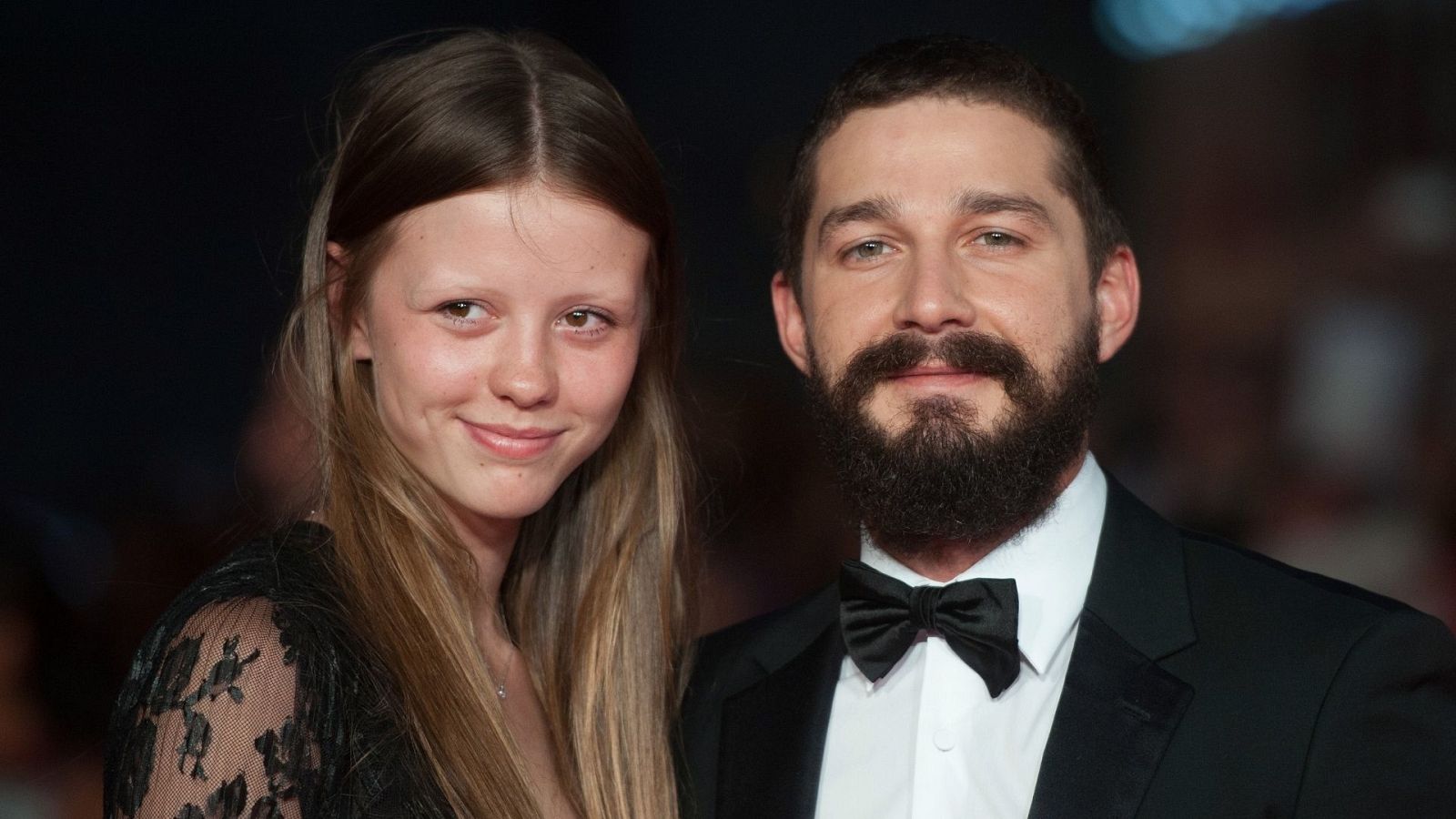 Shia LaBeouf y Mia Goth, papás por sorpresa: ¡tienen a su primer hijo!