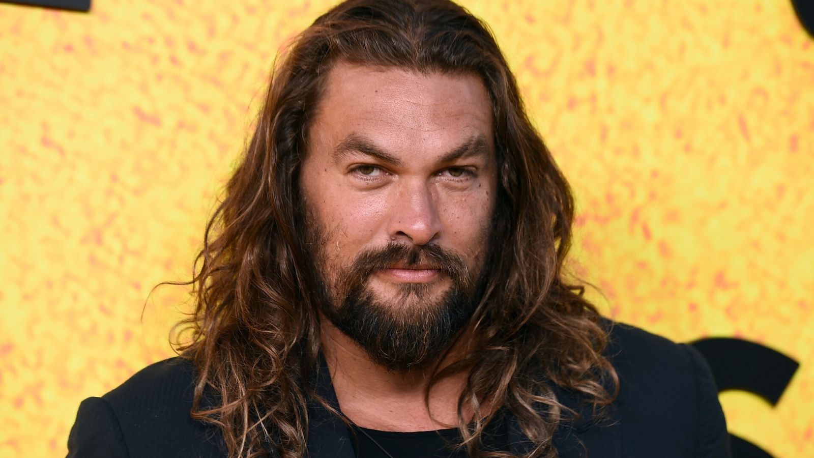 Jason Momoa y su nuevo look: rapado y tatuado