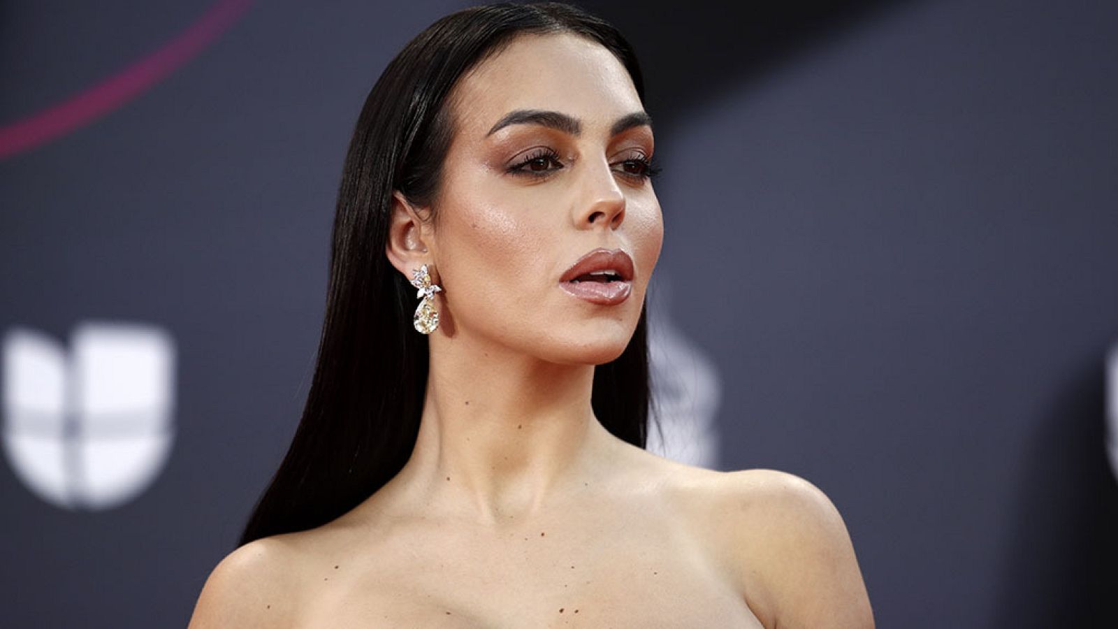 Georgina Rodríguez, una sirena de chocolate en los Grammy