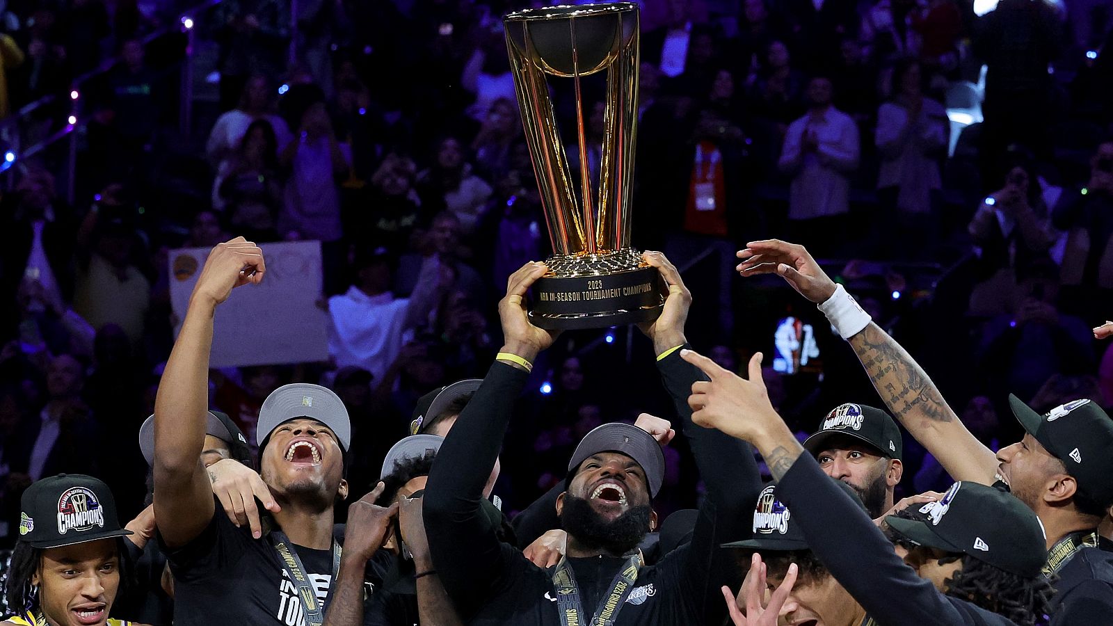 Los Ángeles Lakers conquistan la primera edición de la Copa NBA