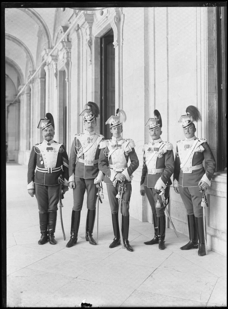 Colección Franzen ALFONSO XIII CON EL SEQUITO DEL PRINCIPE BORIS DE ...