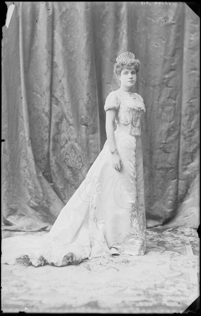 Colección Franzen INFANTA EULALIA DE BORBON Y BORBON VESTIDA DE GALA