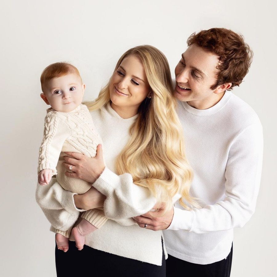 Meghan Trainor y su esposo van juntos al retrete