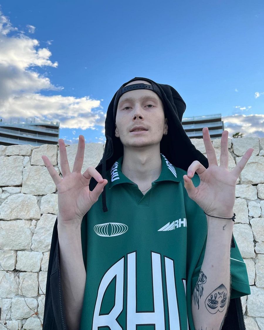 Muere Charlie, el tiktoker de 20 años que luchó contra el cáncer