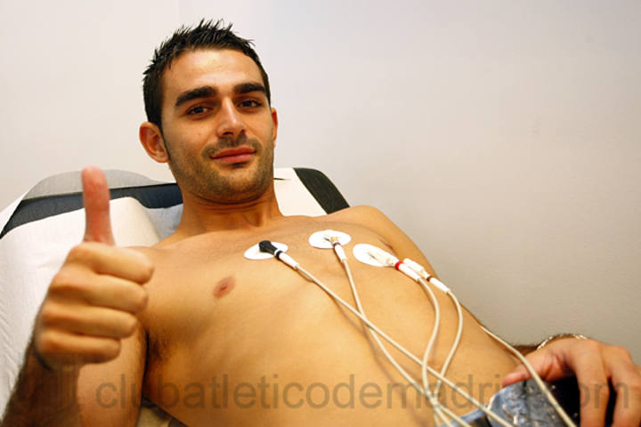 Adrián López ya es jugador del Atlético de Madrid | RTVE.es