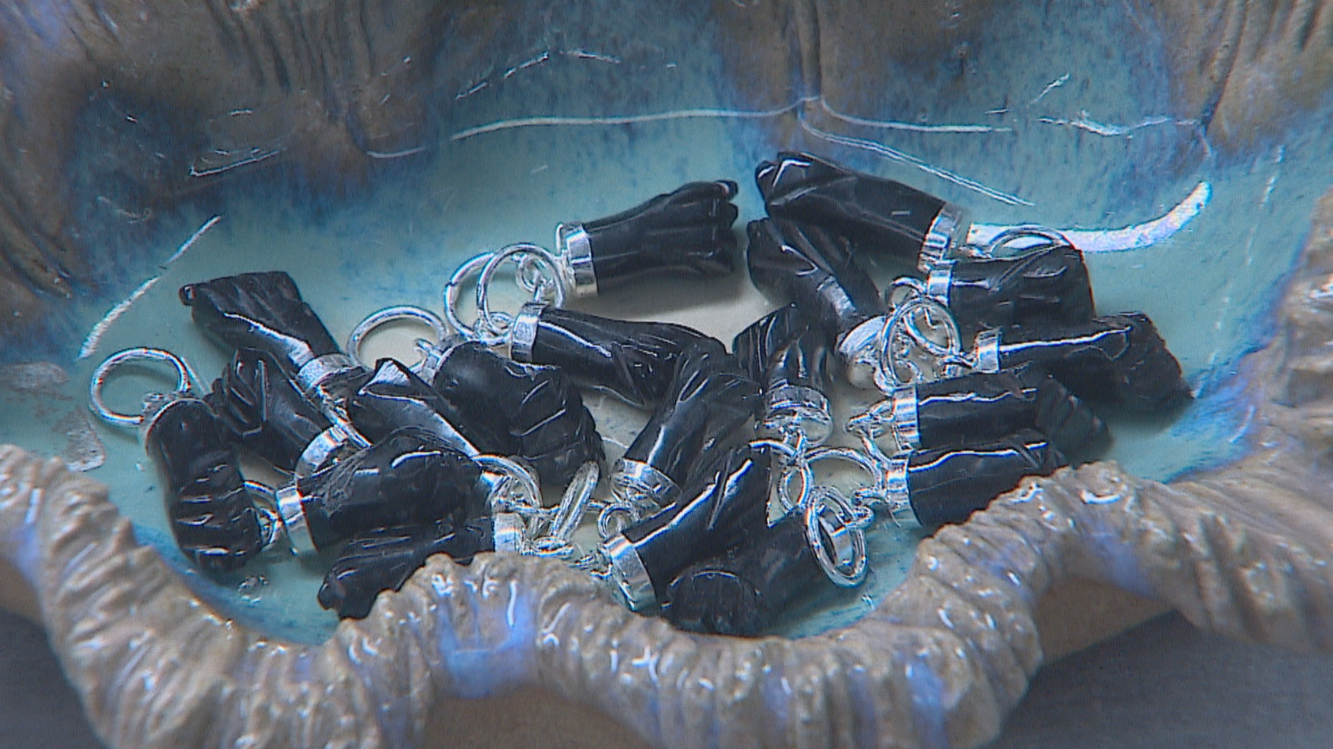 El Azabache Jurásico de Asturias, un mineral escaso y único