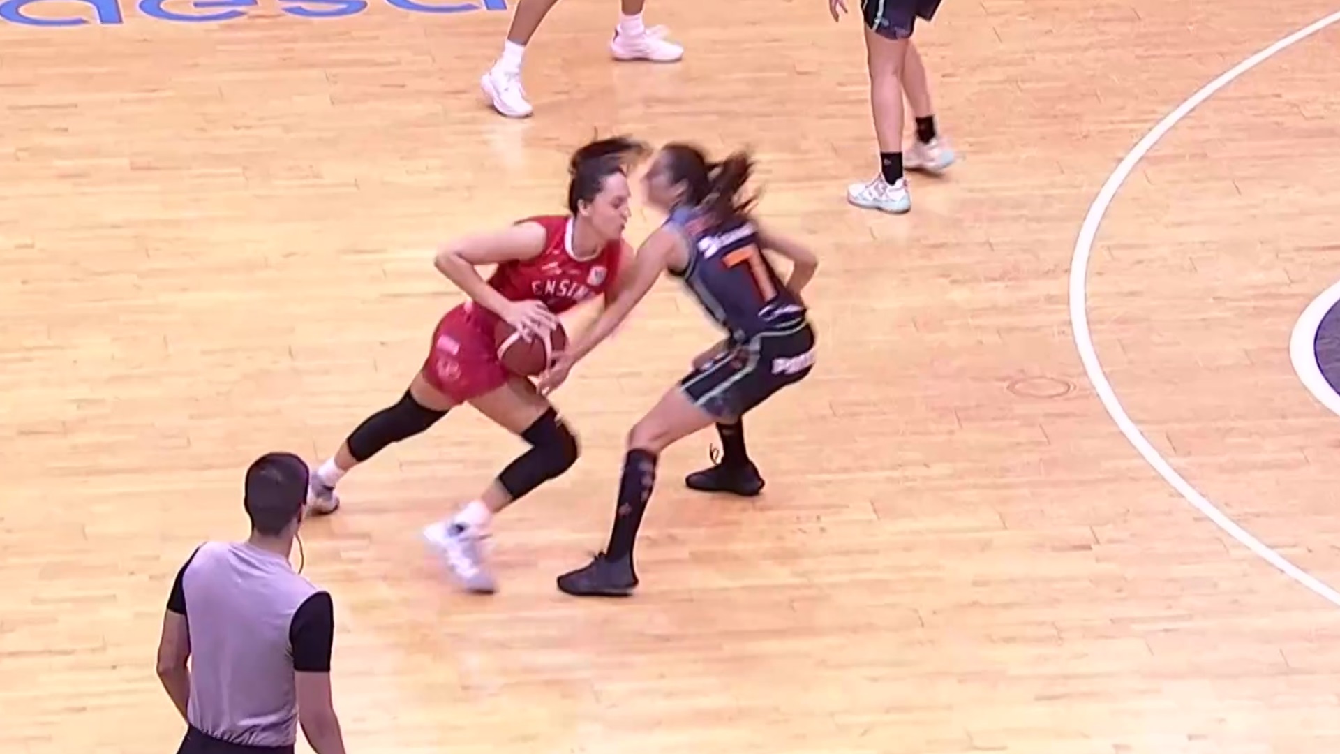 Baloncesto - Liga femenina Endesa: Durán maquinaria Ensino - Valencia ... Baloncesto - Liga femenina Endesa: Durán maquinaria Ensino - Valencia ...